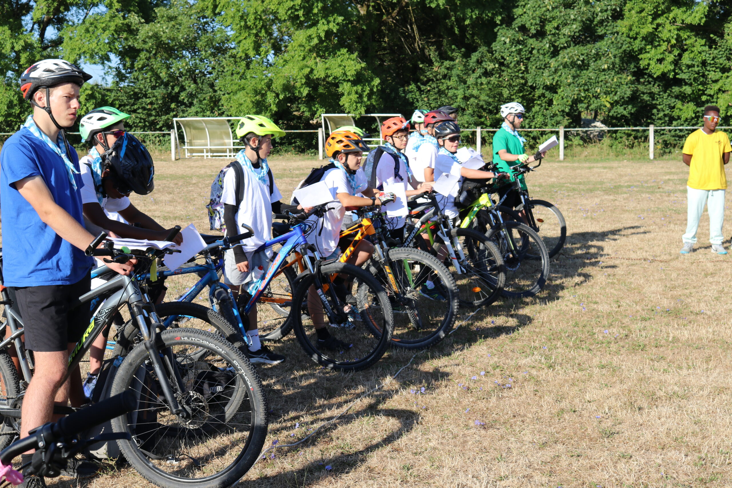 Pélé VTT : retour sur une semaine sportive et spirituelle - Diocèse d ...